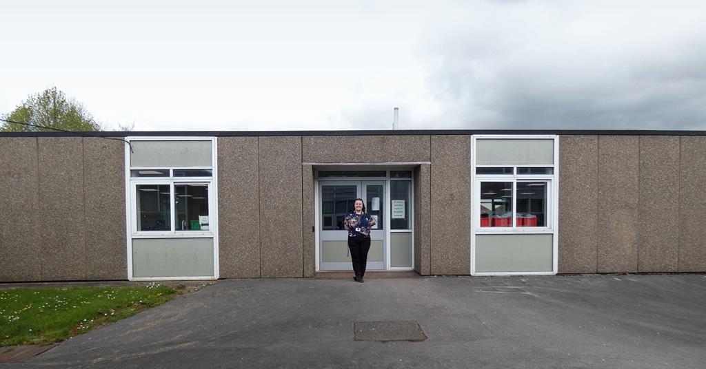 Peek inside Rose’s lab at Frederick Gent School | In my classroom | RSC ...