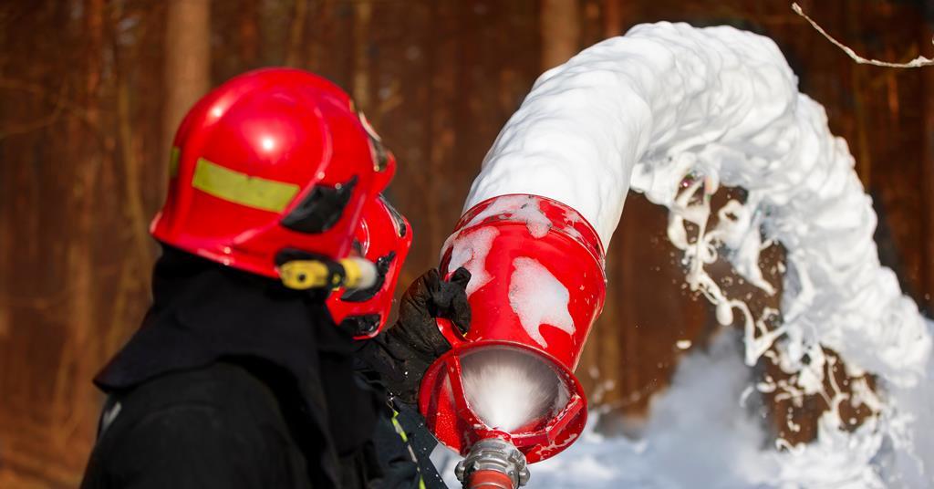 Fight fire! Fill up with foam | 11–14 years | Resource | RSC Education