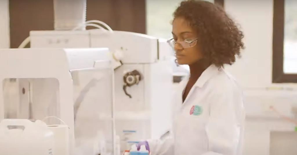 What analytical chemists do, where they work and how to become one ...