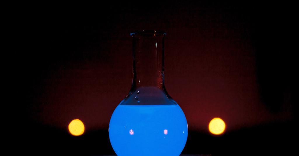 Oscillating reaction with Photoflo | UK Science Technician Community