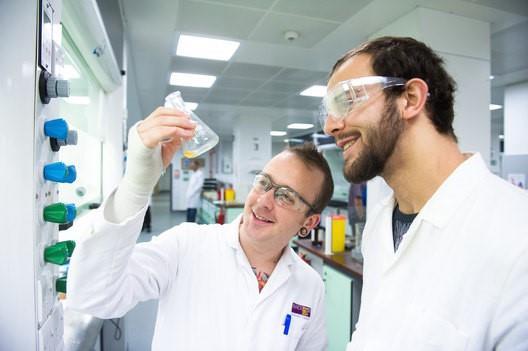 Teaching technical specialist | Job profile | RSC Education