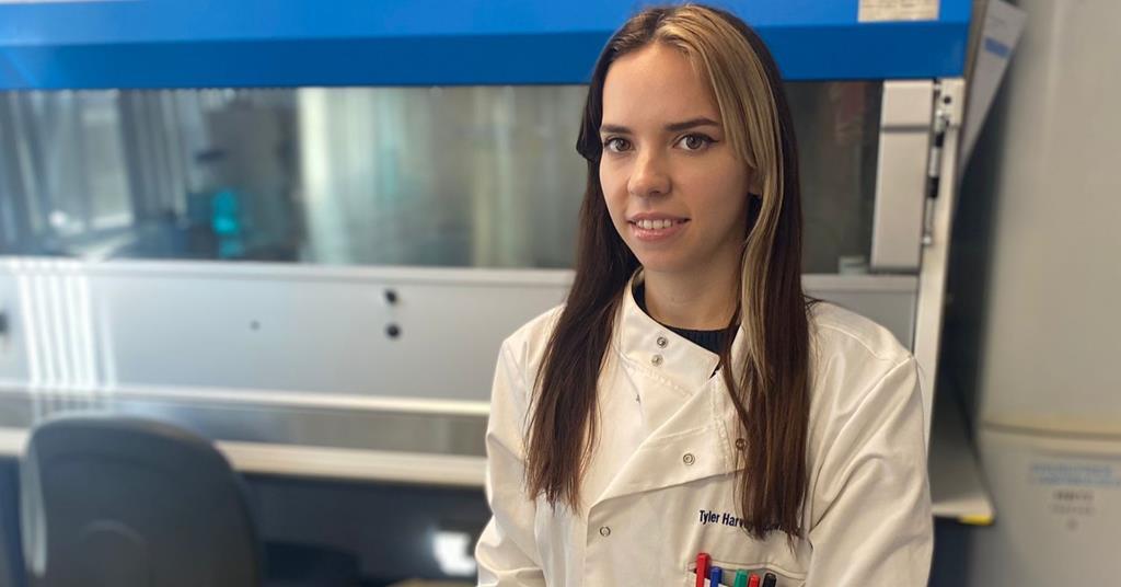 University laboratory technician apprentice | Job profile | RSC Education