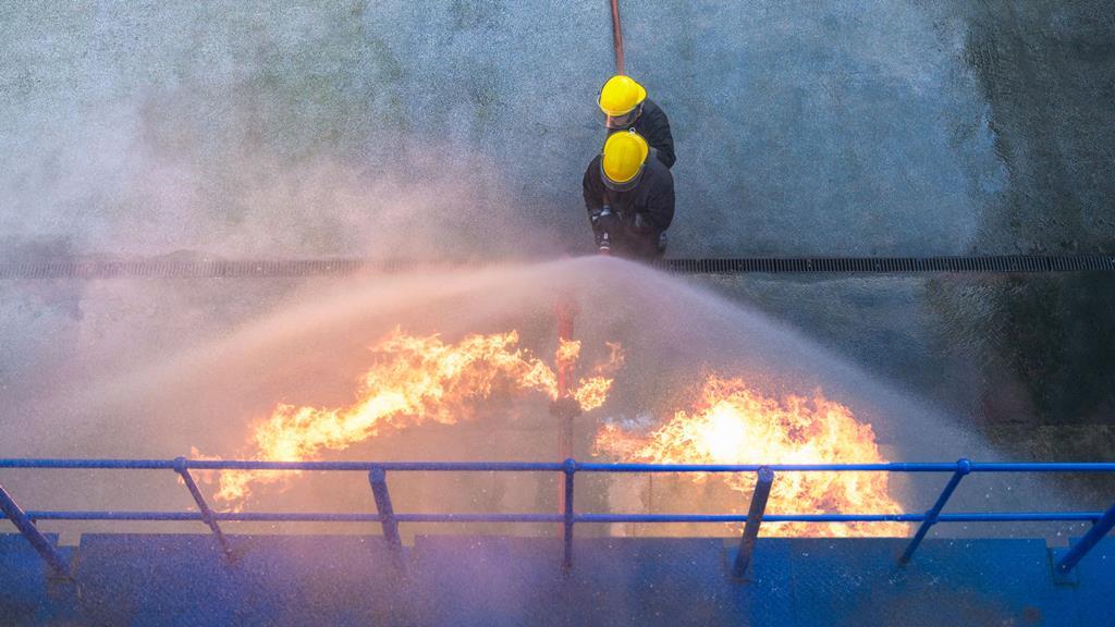 Firefighting chemistry | Feature | RSC Education