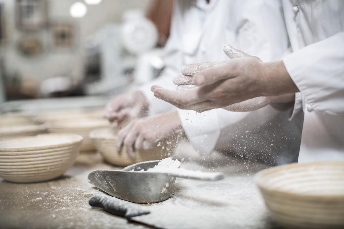 Planning scientific tests to solve a bakery problem | 14-16 years ...