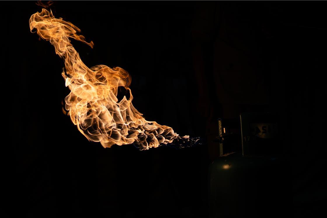 Exploding a tin can using methane | Demonstration | RSC Education