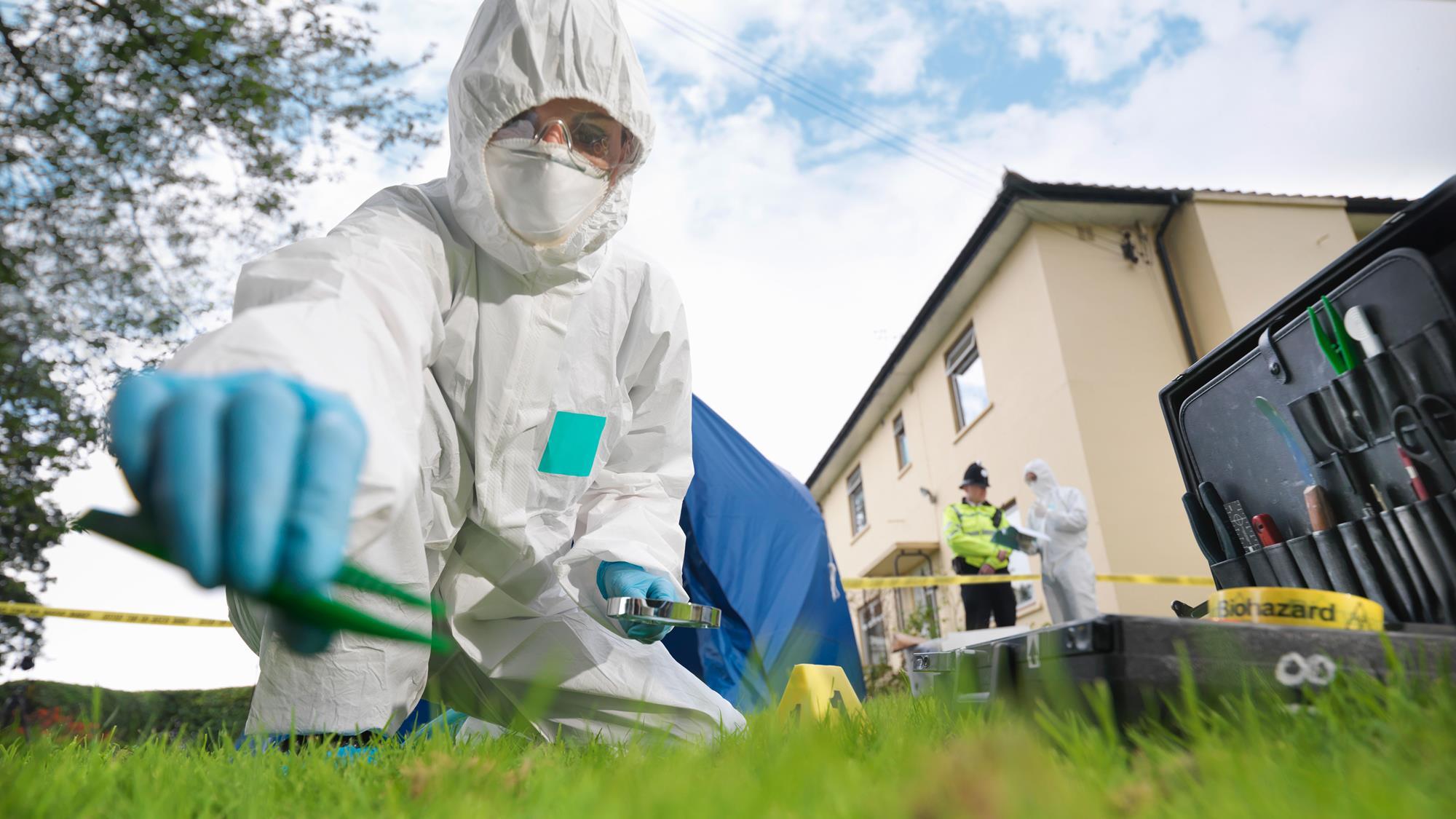 Crime-busting chemical analysis | Feature | RSC Education