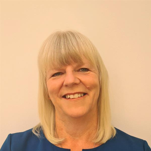 Amanda Clegg | Author | RSC Education